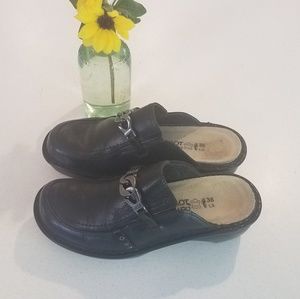 Naot | Shoes | Naot Chain Detail Mules Sz 6 | Poshmark